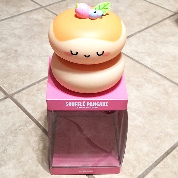 Smoko | Accents | Smoko Souffle Pancake Ambient Light | Poshmark
